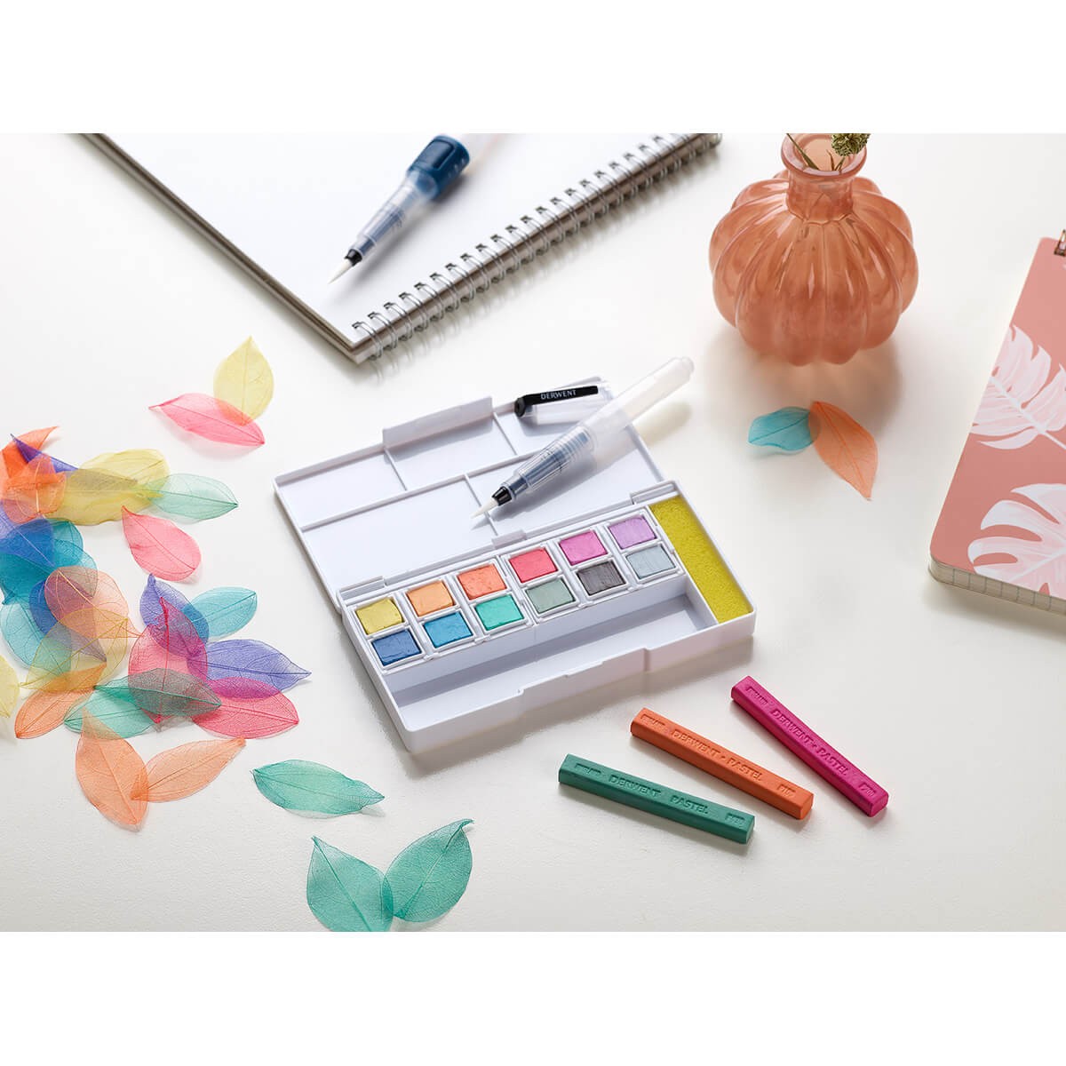Aquarela em Pastilha Tons Pastel Estojo 12 Cores - Derwent - Artístico ...